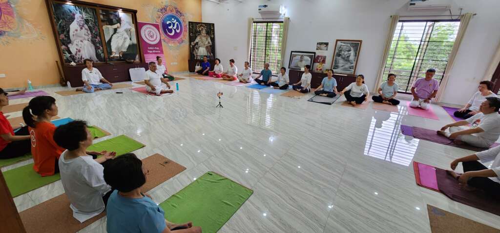 Grand Master of Yoga and Meditation Course - SriMa